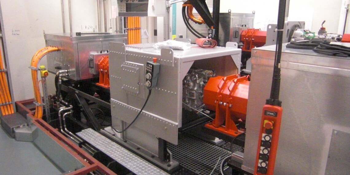 Gearbox test rigs for agriculture - RENK