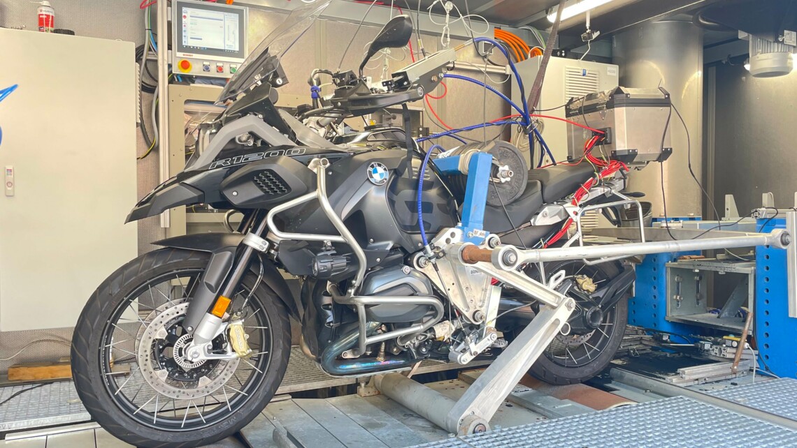 Development of a new type of overall vehicle test rig for motorcycles ...